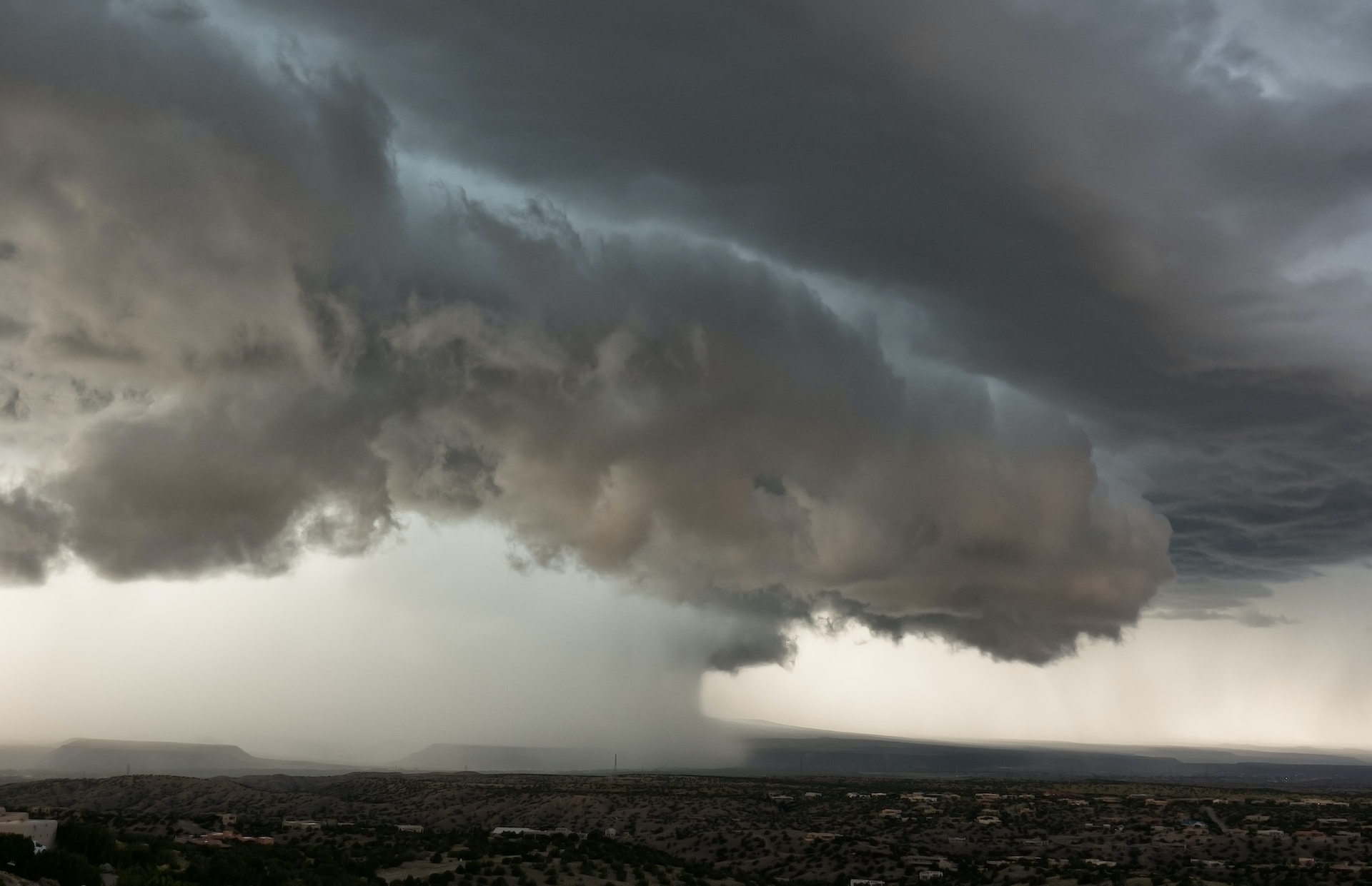 Storm Chasing Expeditions: Experience the Best Tornado Tours